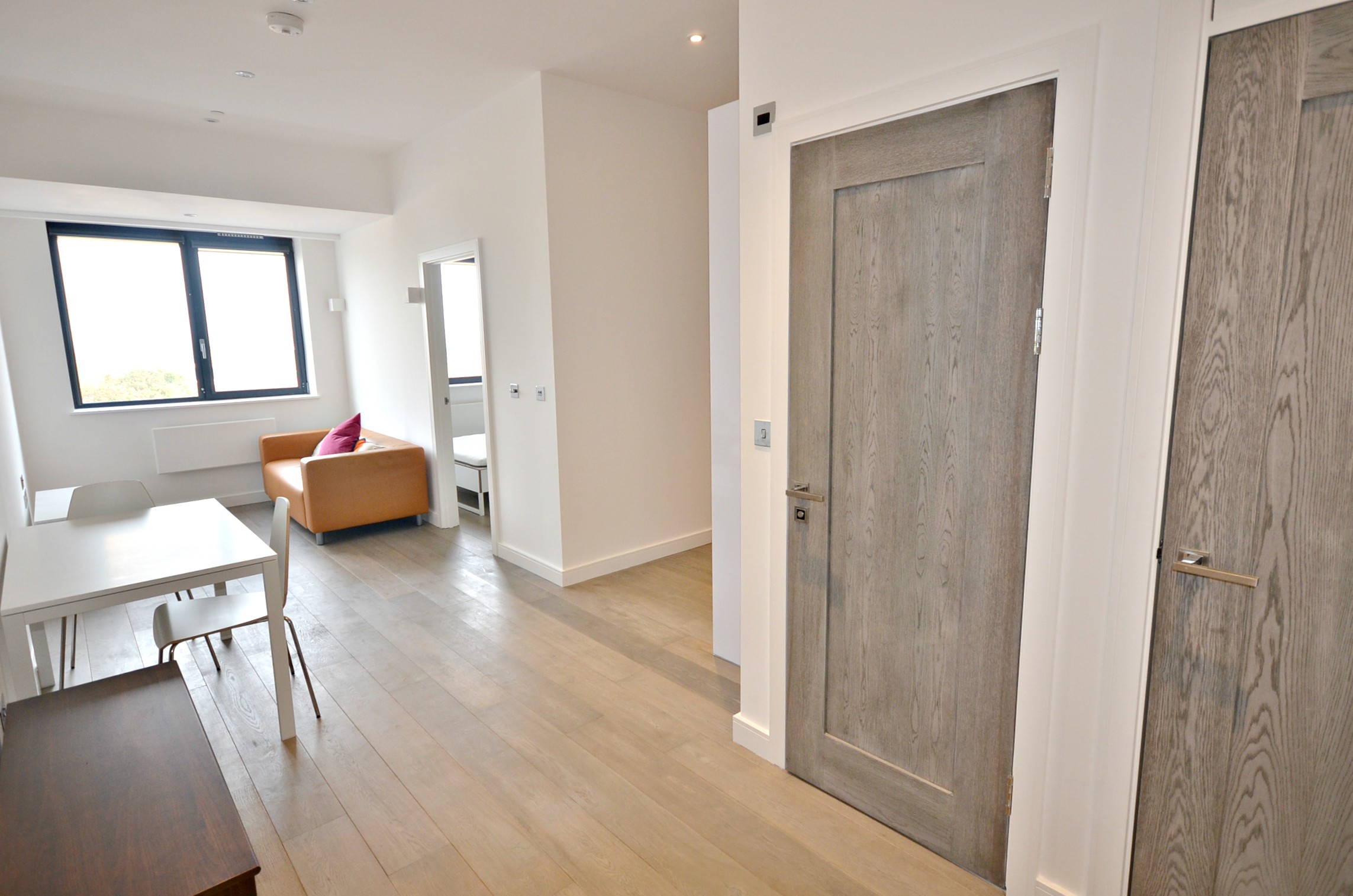 Apartment to rent in Verona Apartments, 50 Wellington Street, Slough ...